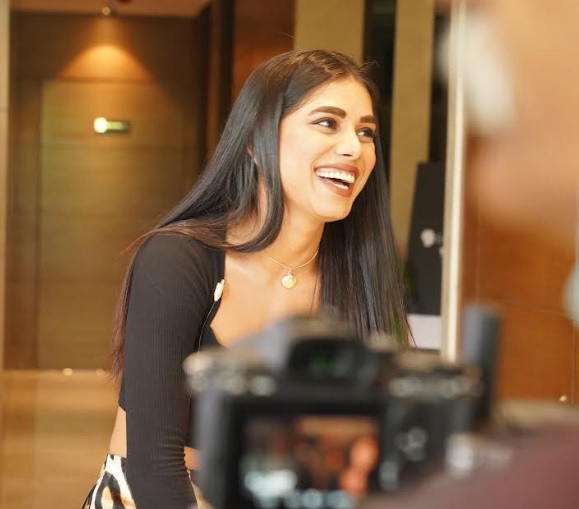 Mahreen Khan Talks about her New Show 'Candid Yaari'