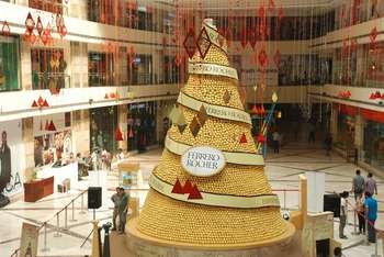 Ferrero Rocher’s First Giant Iconic Pyramid in Gurgaon